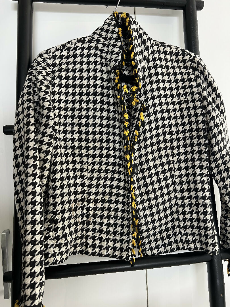 WISI-Oi Resell Fashion App | Sell & Buy New & Preloved Fashion