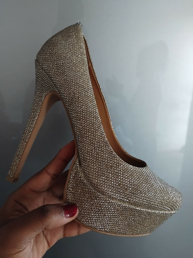 Foschini Pre Loved Heel – WISI-Oi